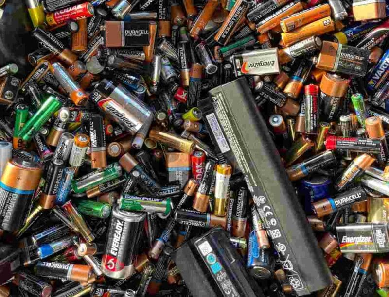 Everything You Need to Know About Replacing Large Batteries | Spurzine