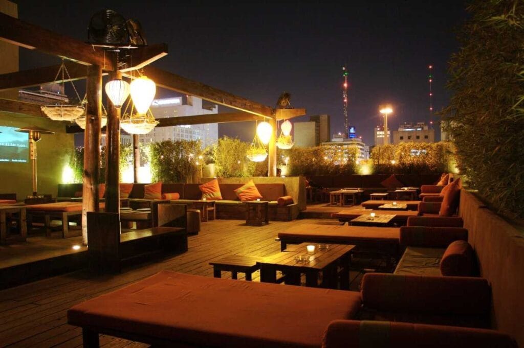 What Are the 5 Best Venues for an Engagement Party? | Spurzine
